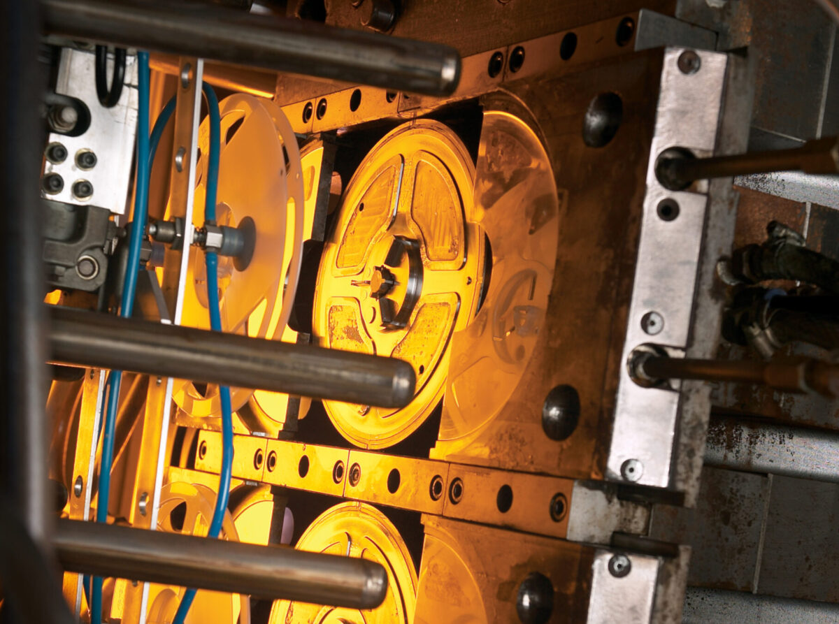 PMMA Injection Molding | Custom Manufacturing & Precision Machining Company